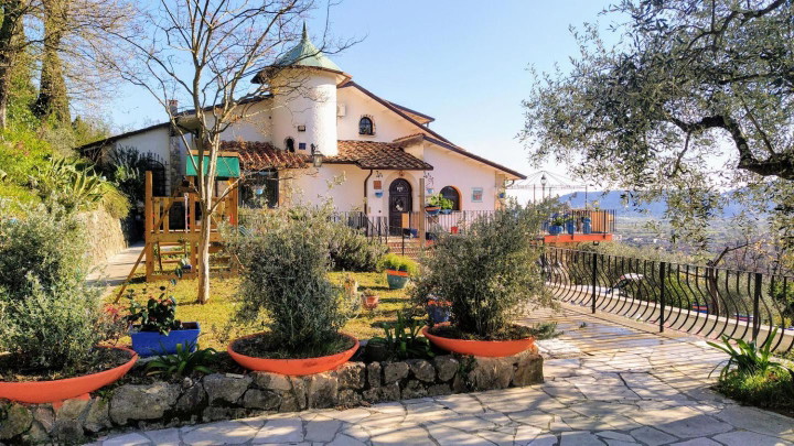 Villa Vernazza - Carrara
