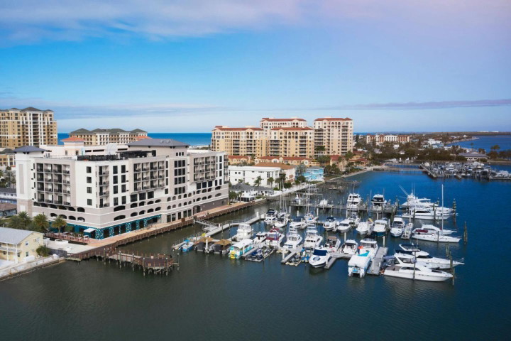 Courtyard By Marriott Clearwater Beach - Clearwater, FL