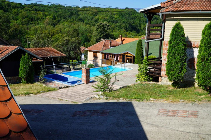 Etno Resort Lipa - Serbia