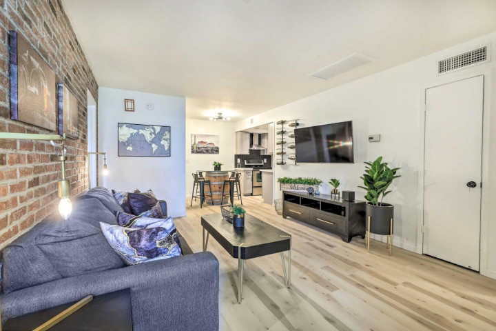 1 Mi To Dtwn Chandler: Townhome W/ Community Pool - Chandler, AZ