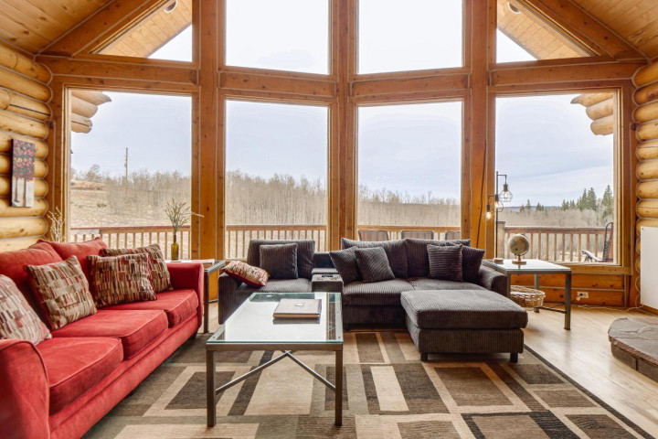 Spacious Mountain Lodge: 5 Private Acres, Fire Pit - Fairplay, CO