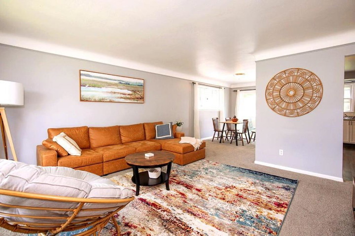 Maple Heights 3br Cozy And Spacious - Shaker Heights, OH