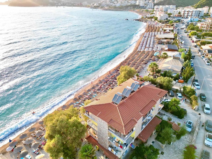 Potam'sea Bliss 33- Beach Front, Sun Beds & Parking - Himarë