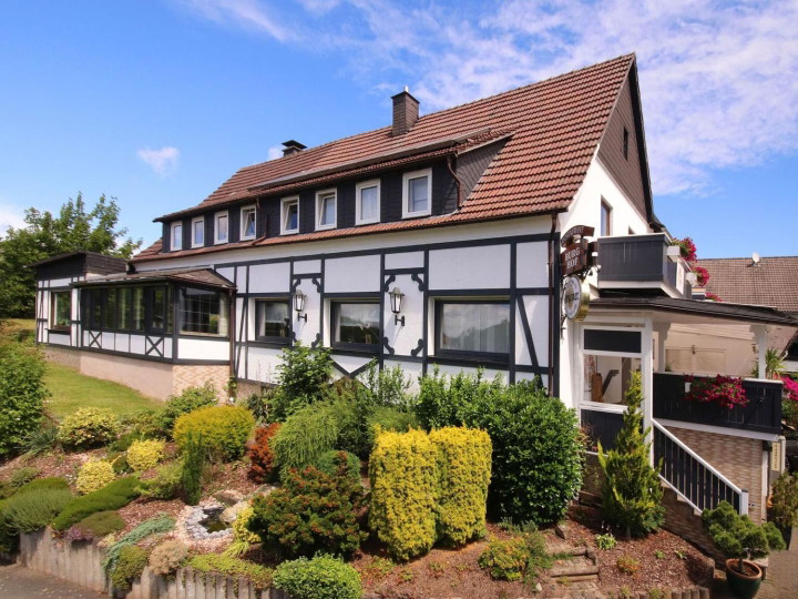 Gasthof "Zum Burghof" - Medebach