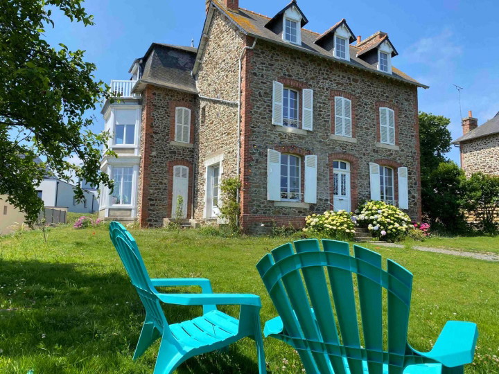 B&b Villa La Korrigane Cuisine Privative Vue Mer Plage à Pied Petit-déjeuner Bio 4 Personnes - Binic