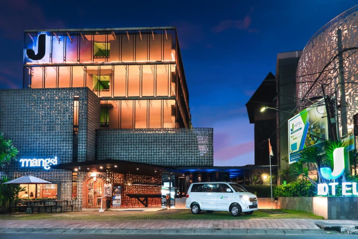 J Hotel Kuta - Denpasar