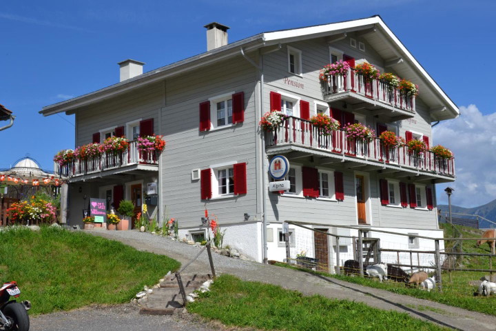 Gasthaus Alpina - Mathon