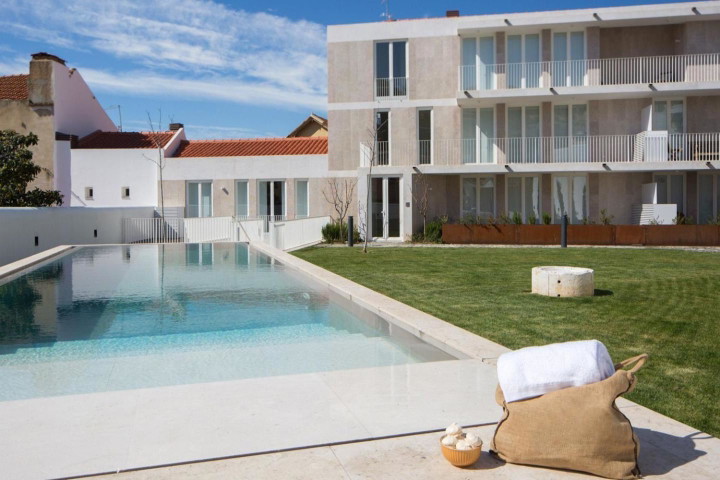 Designer Apartment With Pool By Lovelystay - Seixal