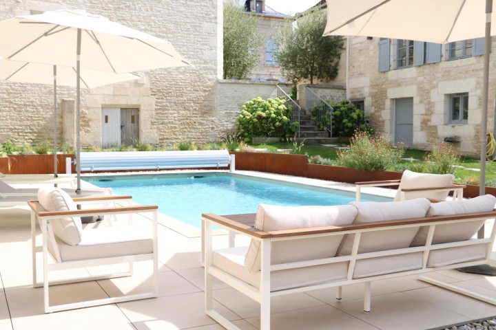 La Villa Lombardi En Champagne, Avec Piscine Privée Et Jacuzzi - Bar-sur-Seine