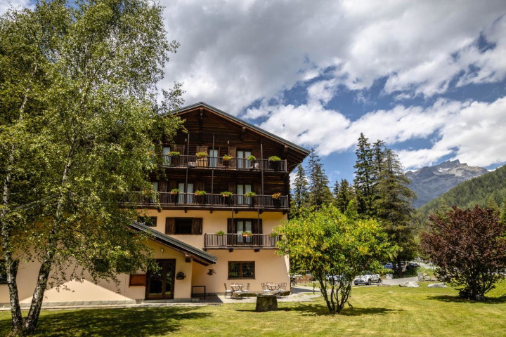 Alpine Forest Hotel & Restaurant - Champoluc