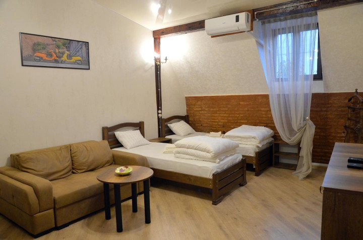 Natia's Apartment On Dadiani St. 1 - Tbilisi