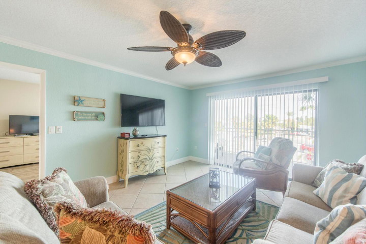 2b 2b - Partial Beach Views Madeira Norte #101 - Madeira Beach, FL