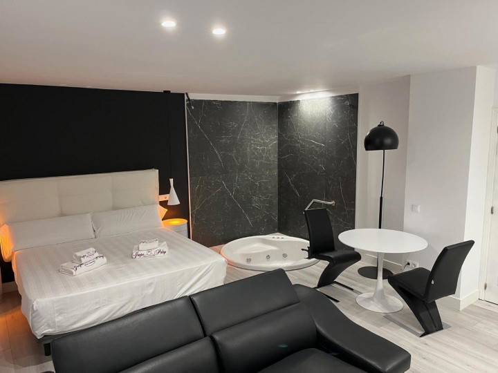 H. Pelayo Autocheck-in Suites Con Jacuzzi - Santoña