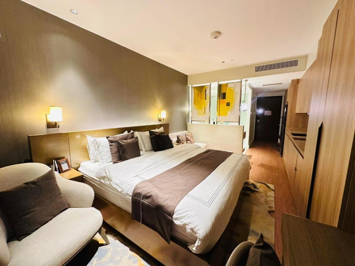 Rbr Lux Novotel Manila Hotel Residences Acqua - Taguig
