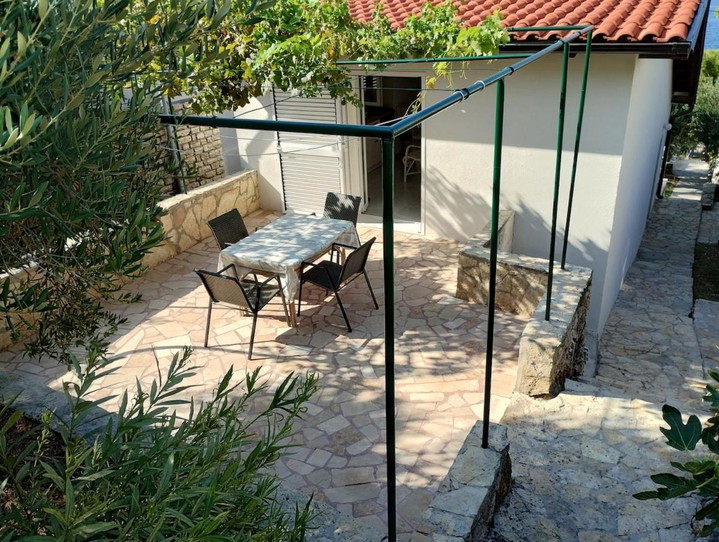 Beautiful Holiday House - Tisno
