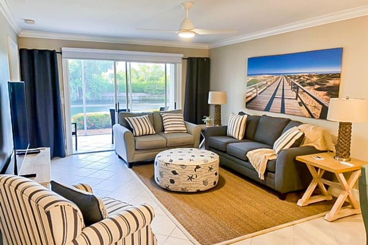 Wiggins Bay Sunny Retreat - Bonita Springs, FL