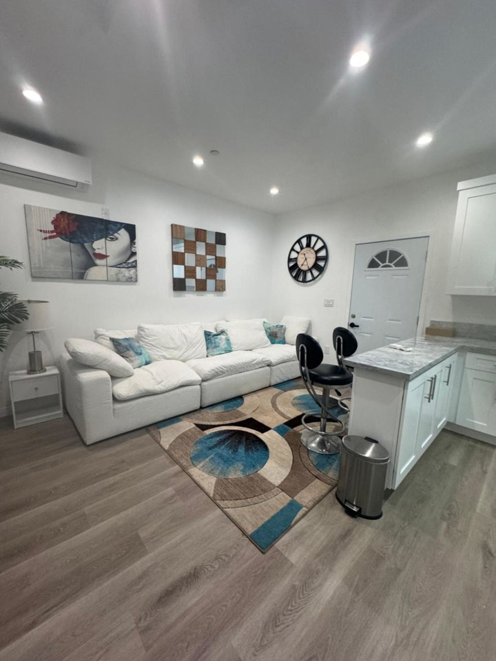 Stunning Guest House In West Hills California - Simi Valley, CA