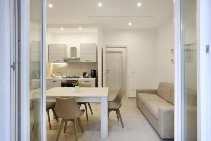 Realeborbonica-intero Appartamento Con Ampio Terrazzino - Portici