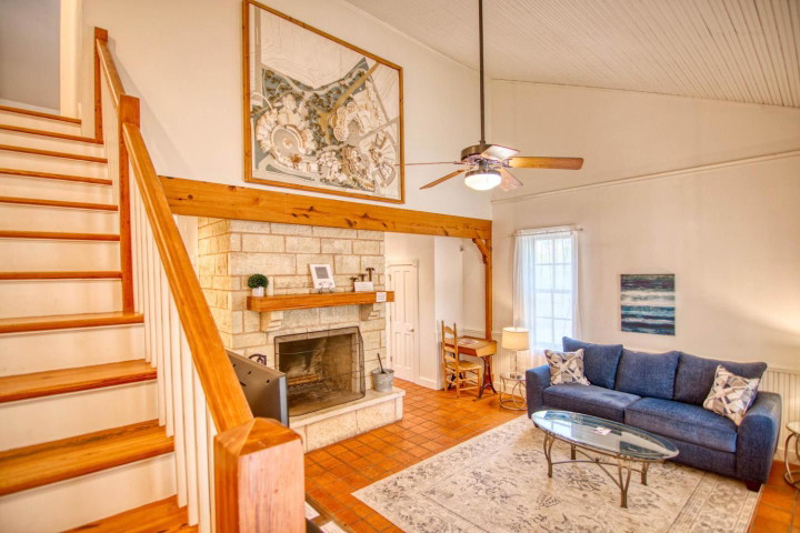 Gardens Of Baron's Creek - Unit D - Fredericksburg, TX