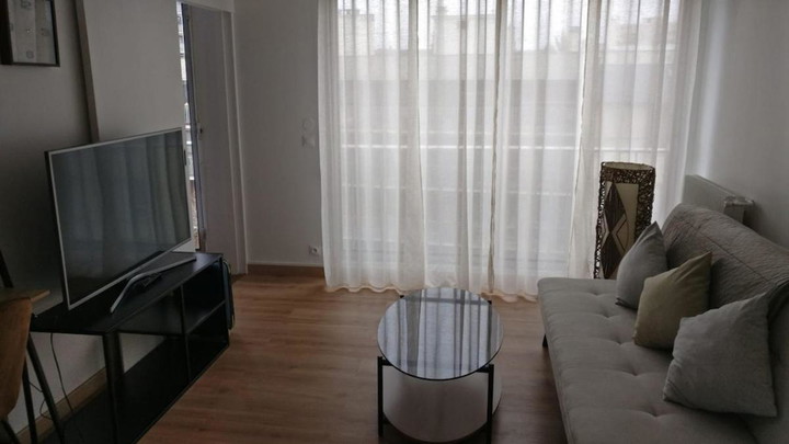 Your 28 M Studio Rer B Paris Modern Convenient And Affordable - Les Ulis