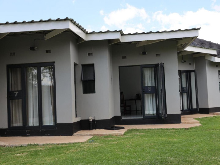 Tambarara Guest Lodge - Harare