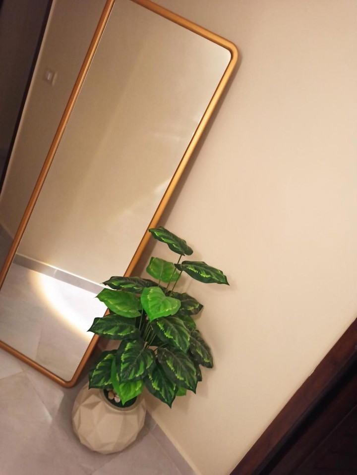 Kindly Be Informed That The Building Has Strict Security Policy, Registered Guests Only Allowed And Visits Not Allowed And Marriage Certificate Is Required, Unique Studio By The Sea, Between Hilton And Four Seasons In The Heart Of Alexandria, No View - Alexandria
