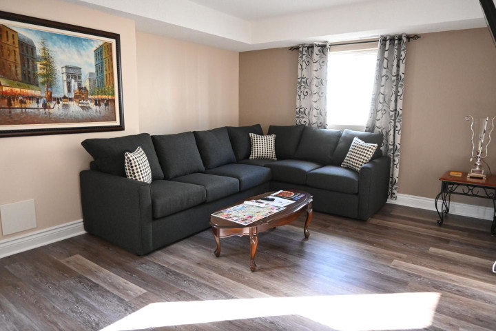 Elegant Downtown Niagara Falls Apartment - Niagara Falls