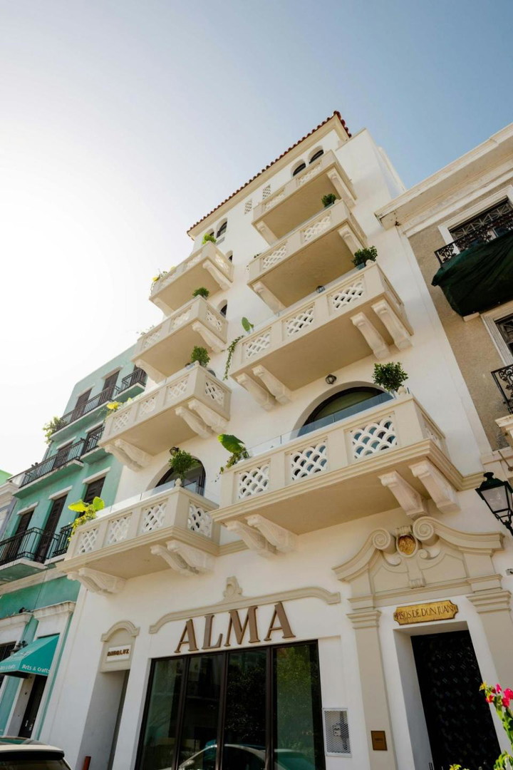 Alma San Juan, Puerto Rico, Autograph Collection - Puerto Rico