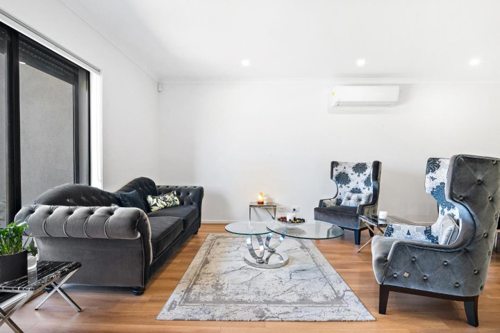 Spacious Tarneit Home With Private Garden - Melton