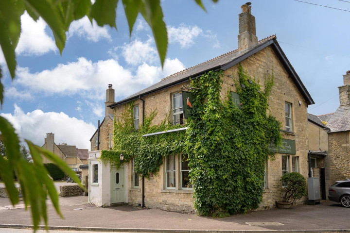 Fox And Hounds Inn - Castle Combe