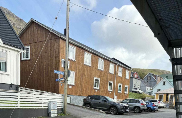 Midbrekkan Guesthouse - Îles Féroé