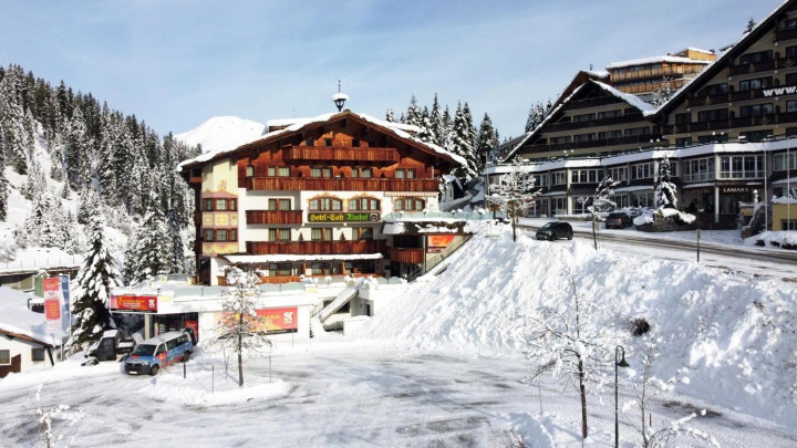 Hotel Almhof - Schwaz
