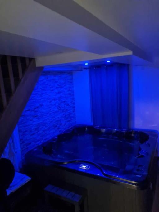Maison Cosy Avec Jacuzzi - Compiègne