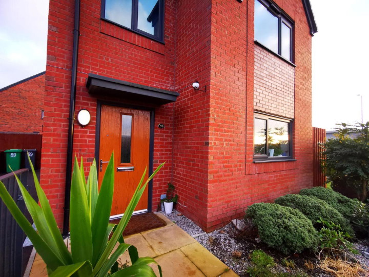 Heyhoo The Lawnswood - Spacious Holiday Home With Free Parking - Perfect For Co-op Live & Etihad Stadium - Manchester