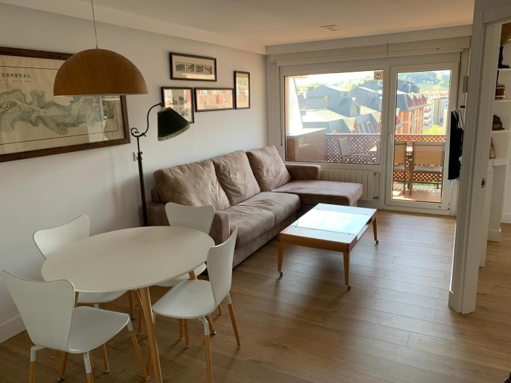 Residencial Sanz-enea A 100m De La Playa - Zarauz