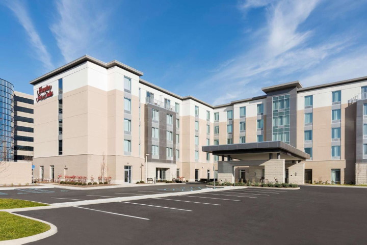 Hampton Inn & Suites Indianapolis-keystone, In - Noblesville, IN