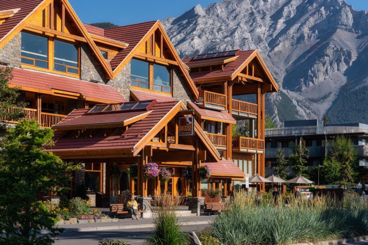 Moose Hotel And Suites - Banff