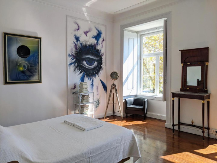 Lost Lisbon :: Cais House - Odivelas