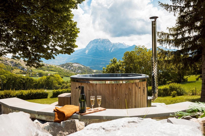 Havre De Paix Face Au Lac - Jardin, Bain Nordique & Bbq - Chorges