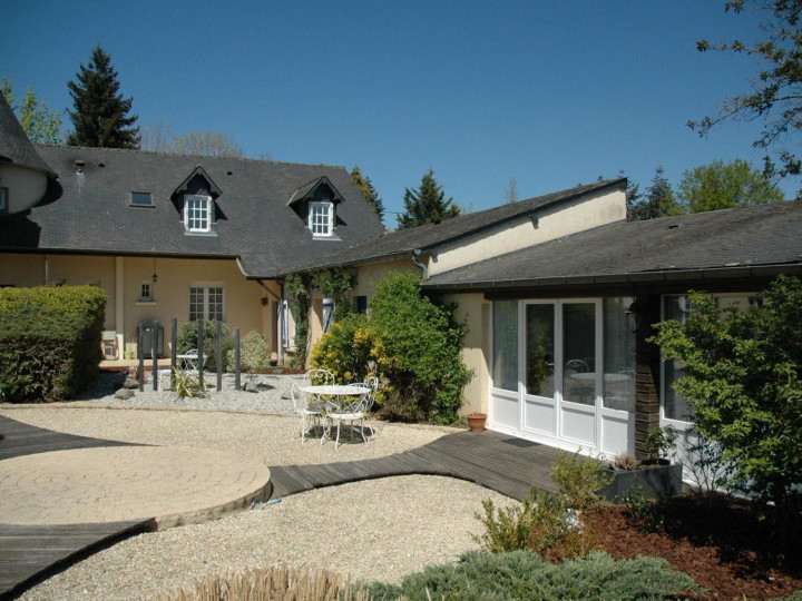 Gîte Cosy Près Du Mans Avec Jardin, Piscine Et Parking, Idéal Pour 4 Pers. - Le Mans