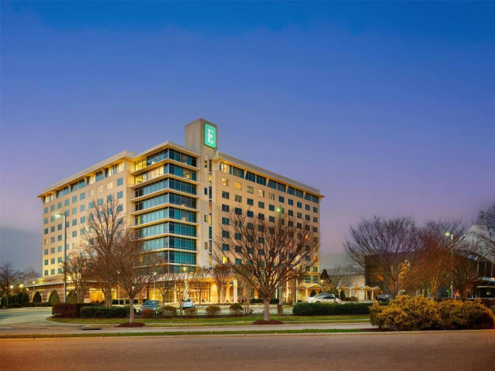 Embassy Suites By Hilton Hampton Convention Center - Hampton, VA