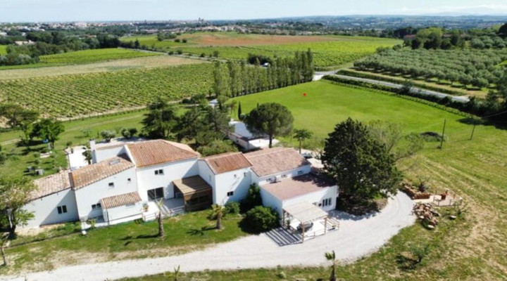 Privatisation Des Gîtes Du Domaine Font Castel - Béziers