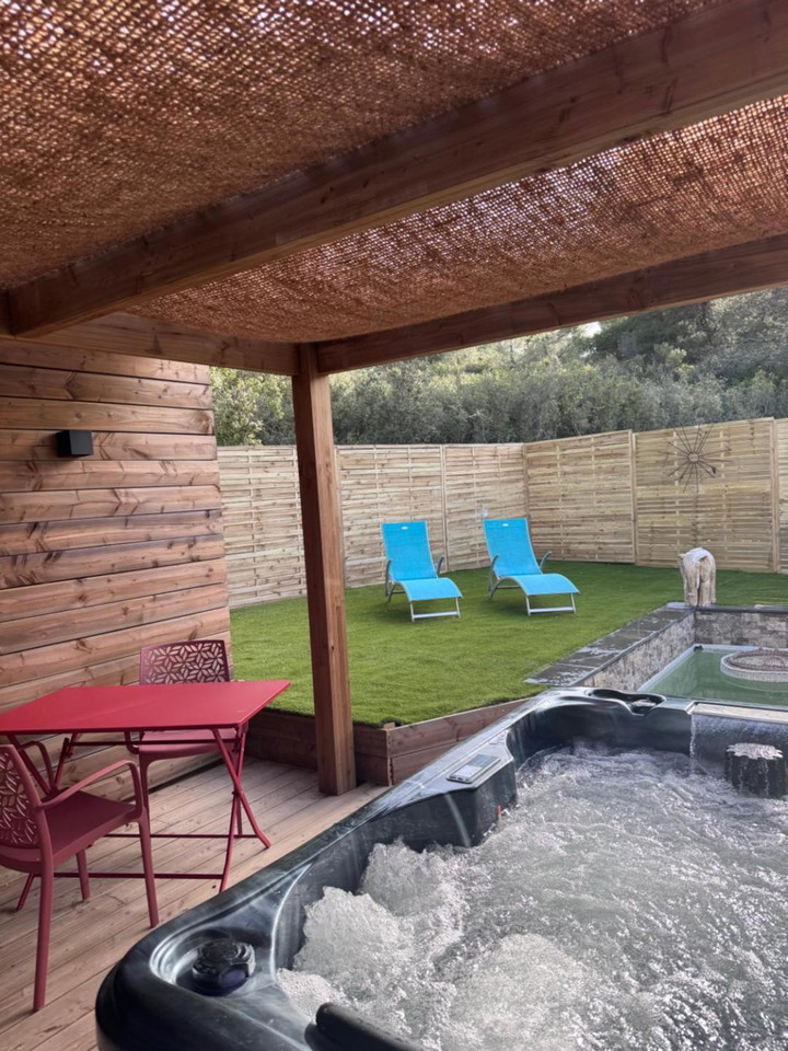 Le Chalet Insolite - La Fare-les-Oliviers