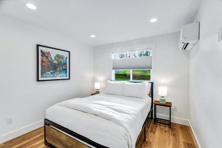 Sunny 3br Retreat Near Everett Waterfront - Everett, WA
