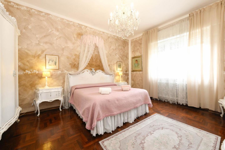 Le Bouganville Apartment- Downtown & Close To The Beach - Desenzano del Garda