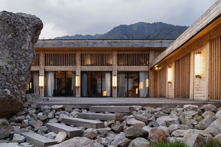 Sami Mta Chalet - Georgia