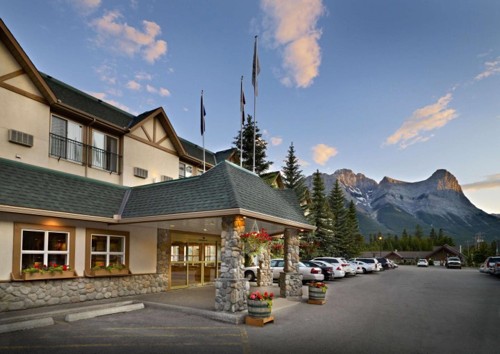 Coast Canmore Hotel & Conference Centre - Canmore