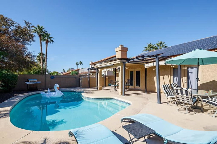 Scottsdale Classic- Pool Heat Available - Fire Pit - Phoenix, AZ