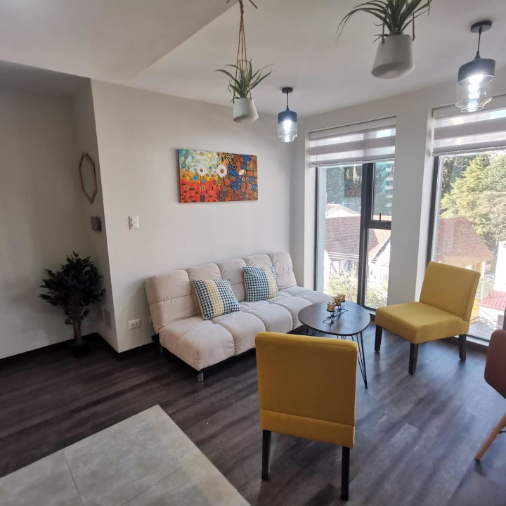 Cosmopolitan 502 - La Paz (Bolívia)