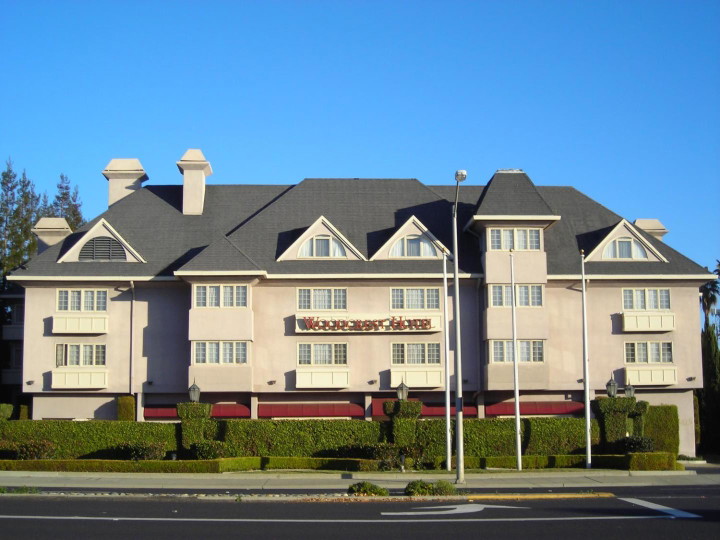 Woodcrest Hotel Cupertino - Saratoga, CA